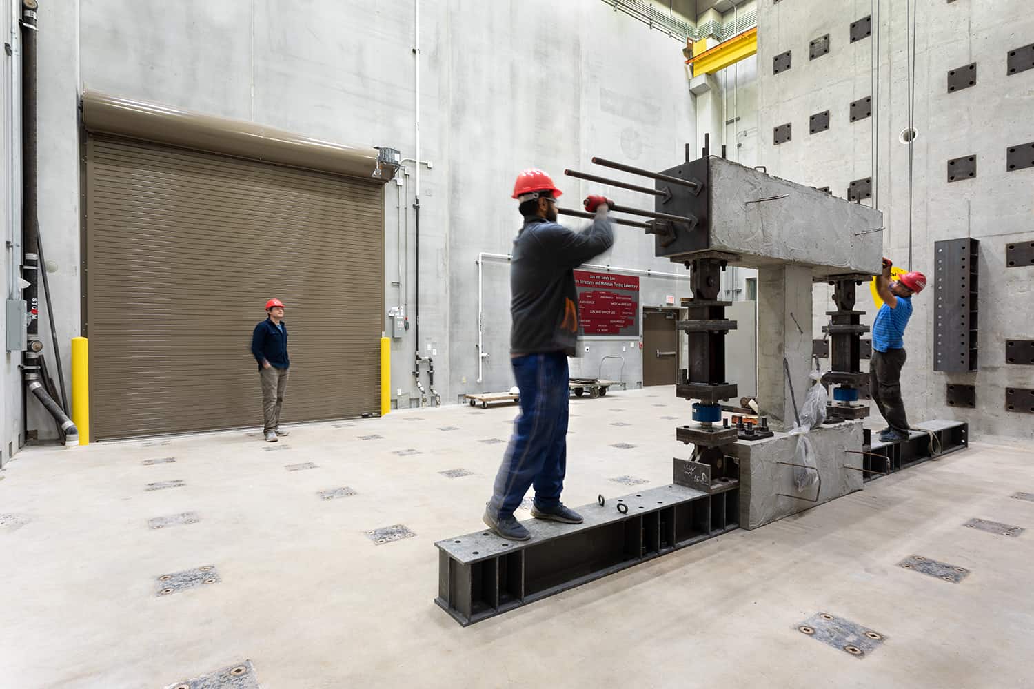 Jun and Sandy Lee Wisconsin Structures and Materials Testing Laboratory ...